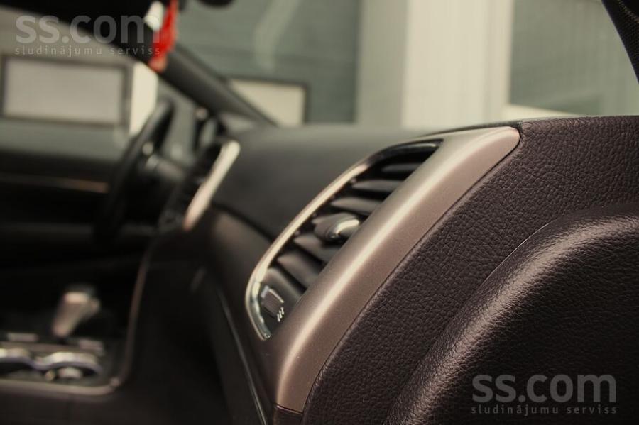 Pelēks Jeep Grand Cherokee 2018 Rīga, ar dzinēja tilpumu 3.00 L un nobraukumu 0 tūkst. km par 22350 €, foto 24 vietnē AUTOMOTO.COM.LV