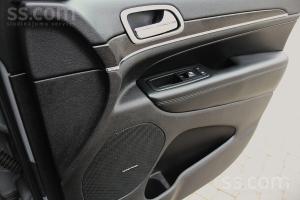 Pelēks Jeep Grand Cherokee 2018 Rīga, ar dzinēja tilpumu 3.00 L un nobraukumu 0 tūkst. km par 22350 €, foto 26 vietnē AUTOMOTO.COM.LV