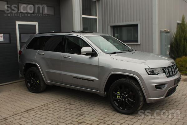 Pelēks Jeep Grand Cherokee 2018 Rīga, ar dzinēja tilpumu 3.00 L un nobraukumu 0 tūkst. km par 22350 €, foto 8 vietnē AUTOMOTO.COM.LV