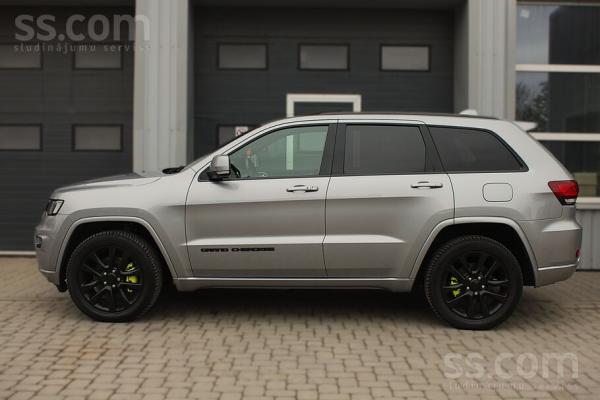 Pelēks Jeep Grand Cherokee 2018 Rīga, ar dzinēja tilpumu 3.00 L un nobraukumu 0 tūkst. km par 22350 €, foto 3 vietnē AUTOMOTO.COM.LV