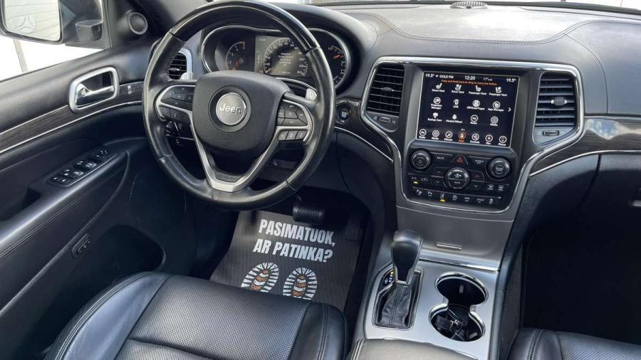 Pelēks Jeep Grand Cherokee 2018 Marijampole, ar dzinēja tilpumu 2.99 L un nobraukumu 118 tūkst. km par 18990 €, foto 3 vietnē AUTOMOTO.COM.LV
