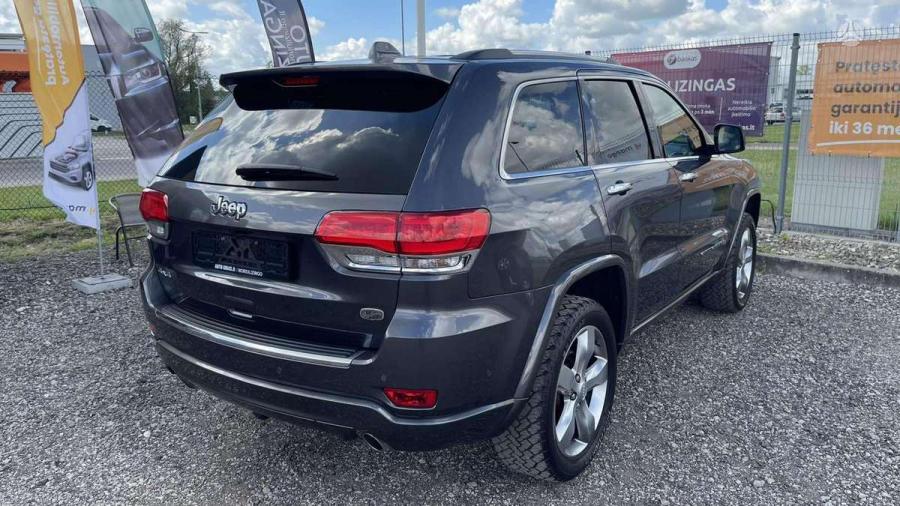 Pelēks Jeep Grand Cherokee 2018 Marijampole, ar dzinēja tilpumu 2.99 L un nobraukumu 118 tūkst. km par 18990 €, foto 11 vietnē AUTOMOTO.COM.LV