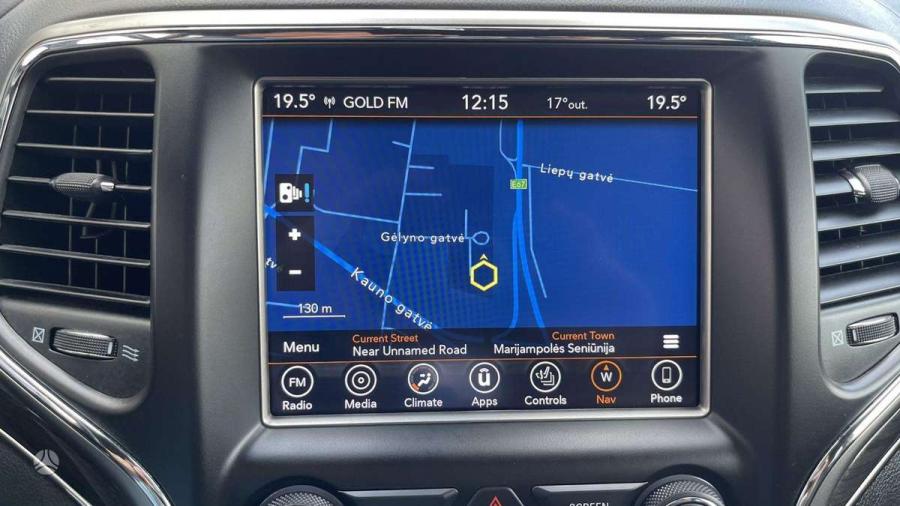 Pelēks Jeep Grand Cherokee 2018 Marijampole, ar dzinēja tilpumu 2.99 L un nobraukumu 118 tūkst. km par 18990 €, foto 25 vietnē AUTOMOTO.COM.LV