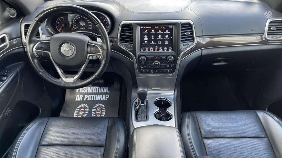 Pelēks Jeep Grand Cherokee 2018 Marijampole, ar dzinēja tilpumu 2.99 L un nobraukumu 118 tūkst. km par 18990 €, foto 30 vietnē AUTOMOTO.COM.LV