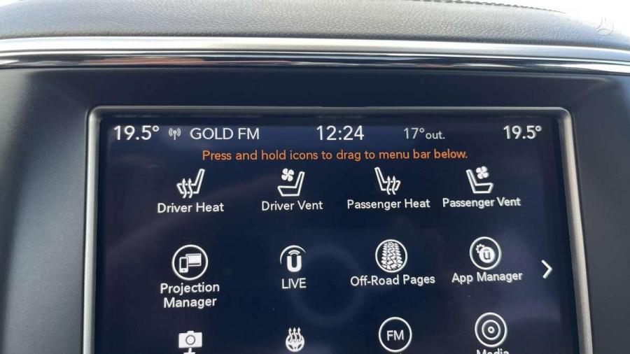 Pelēks Jeep Grand Cherokee 2018 Marijampole, ar dzinēja tilpumu 2.99 L un nobraukumu 118 tūkst. km par 18990 €, foto 47 vietnē AUTOMOTO.COM.LV