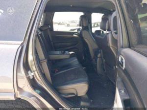 Pelēks Jeep Grand Cherokee 2018 Klaipėda, ar dzinēja tilpumu 3.60 L un nobraukumu 47 tūkst. km par 13500 €, foto 13 vietnē AUTOMOTO.COM.LV