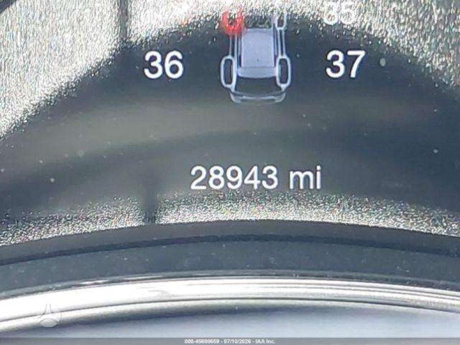 Pelēks Jeep Grand Cherokee 2018 Klaipėda, ar dzinēja tilpumu 3.60 L un nobraukumu 47 tūkst. km par 13500 €, foto 17 vietnē AUTOMOTO.COM.LV