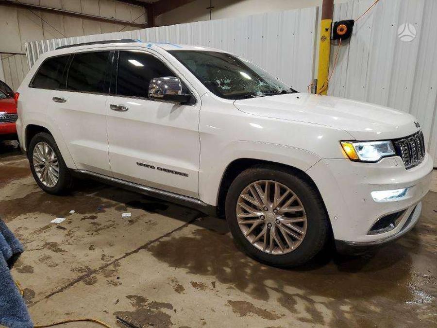 Grey Jeep Grand Cherokee 2018 in Kaunas, with an engine capacity of 3.60 L and mileage of 199 thousand km for 11999 €, photo 5 on AUTOMOTO.COM.LV