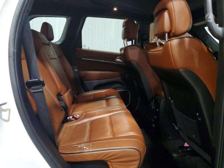 Grey Jeep Grand Cherokee 2018 in Kaunas, with an engine capacity of 3.60 L and mileage of 199 thousand km for 11999 €, photo 12 on AUTOMOTO.COM.LV