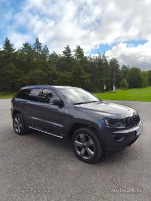 Grey Jeep Grand Cherokee 2018 in Tallinn, with an engine capacity of 3.00 L and mileage of 179 thousand km for 23000 €, photo 8 on AUTOMOTO.COM.LV