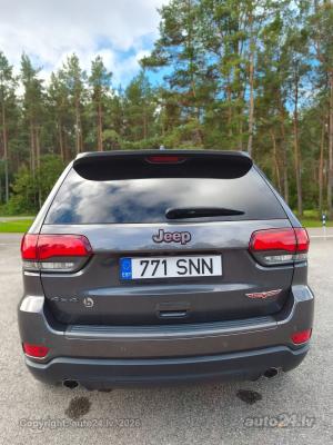 Grey Jeep Grand Cherokee 2018 in Tallinn, with an engine capacity of 3.00 L and mileage of 179 thousand km for 23000 €, photo 9 on AUTOMOTO.COM.LV