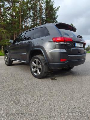 Grey Jeep Grand Cherokee 2018 in Tallinn, with an engine capacity of 3.00 L and mileage of 179 thousand km for 23000 €, photo 16 on AUTOMOTO.COM.LV