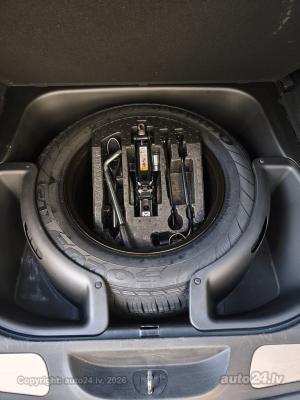 Grey Jeep Grand Cherokee 2018 in Tallinn, with an engine capacity of 3.00 L and mileage of 179 thousand km for 23000 €, photo 27 on AUTOMOTO.COM.LV