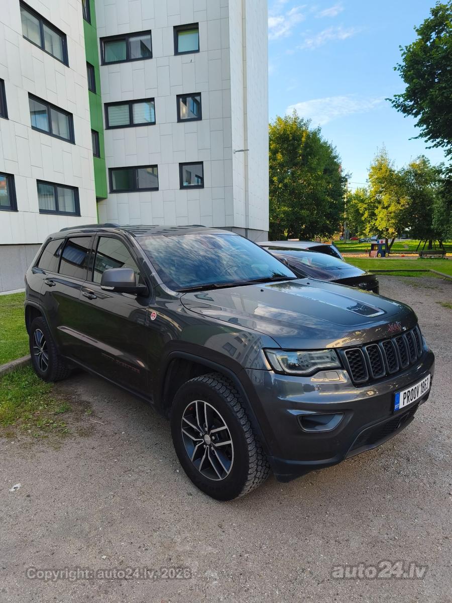 Grey Jeep Grand Cherokee 2018 in Tallinn, with an engine capacity of 3.00 L and mileage of 179 thousand km for 23000 €, photo 28 on AUTOMOTO.COM.LV