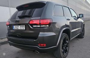 Grey Jeep Grand Cherokee 2019 in Siauliai, with an engine capacity of 3.60 L and mileage of 123 thousand km for 19900 €, photo 3 on AUTOMOTO.COM.LV