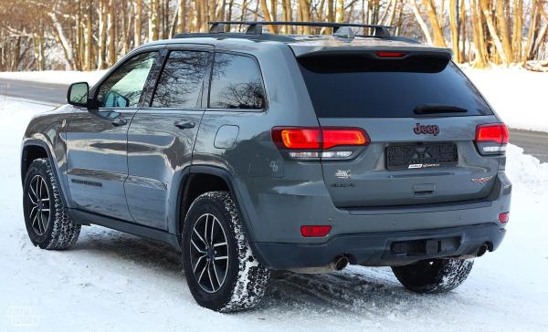 Pelēks Jeep Grand Cherokee 2019 Petrikaičiai, ar dzinēja tilpumu 3.60 L un nobraukumu 150 tūkst. km par 19299 €, foto 9 vietnē AUTOMOTO.COM.LV