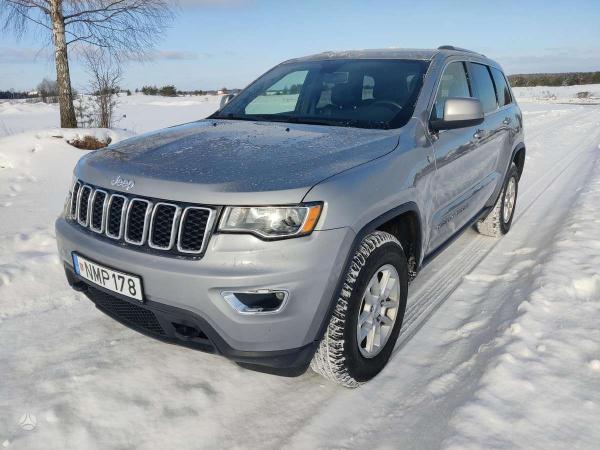 Grey Jeep Grand Cherokee 2019 in Vilnius, with an engine capacity of 3.60 L and mileage of 128 thousand km for 17000 €, photo 1 on AUTOMOTO.COM.LV