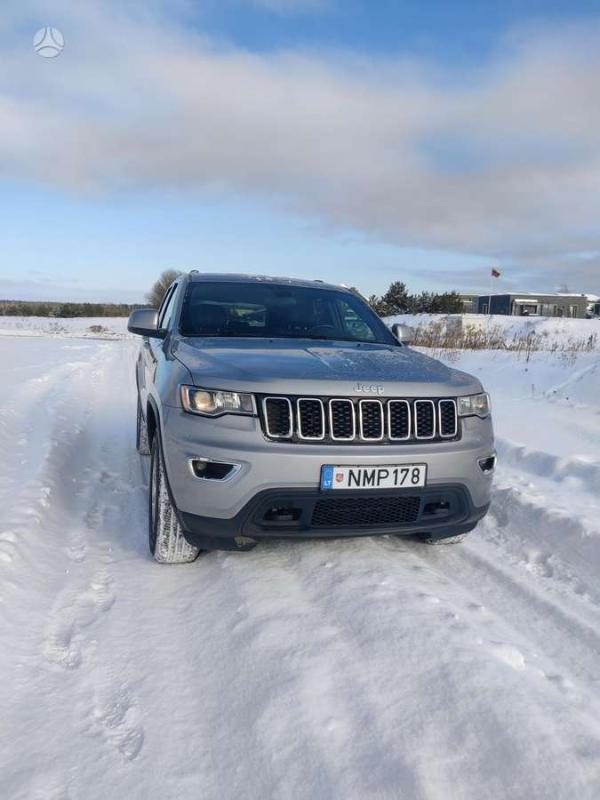 Grey Jeep Grand Cherokee 2019 in Vilnius, with an engine capacity of 3.60 L and mileage of 128 thousand km for 17000 €, photo 3 on AUTOMOTO.COM.LV