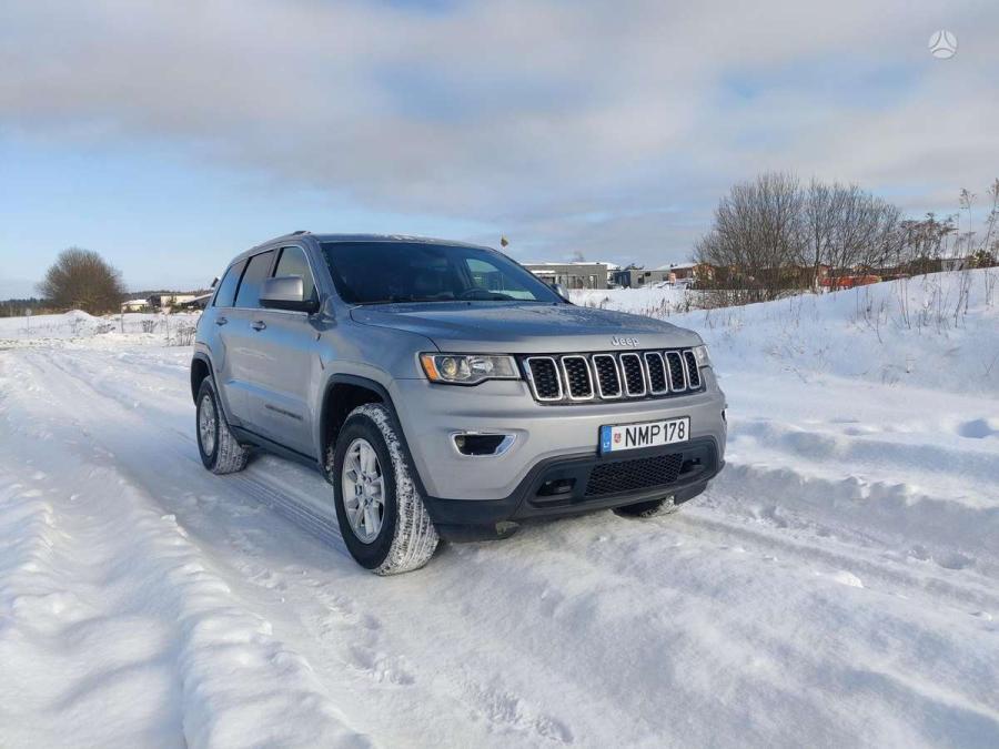 Pelēks Jeep Grand Cherokee 2019 Viļņa, ar dzinēja tilpumu 3.60 L un nobraukumu 128 tūkst. km par 17000 €, foto 4 vietnē AUTOMOTO.COM.LV