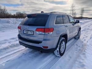 Pelēks Jeep Grand Cherokee 2019 Viļņa, ar dzinēja tilpumu 3.60 L un nobraukumu 128 tūkst. km par 17000 €, foto 7 vietnē AUTOMOTO.COM.LV