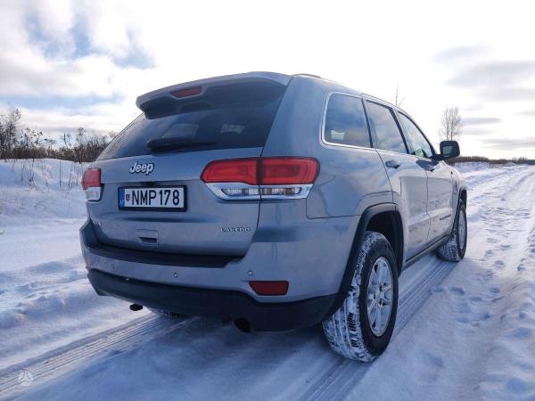 Grey Jeep Grand Cherokee 2019 in Vilnius, with an engine capacity of 3.60 L and mileage of 128 thousand km for 17000 €, photo 8 on AUTOMOTO.COM.LV