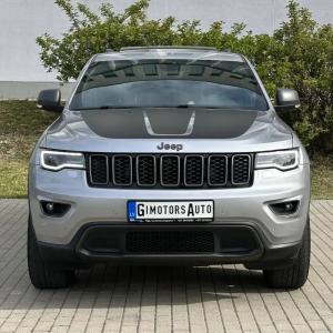 Pelēks Jeep Grand Cherokee 2019 Rīga, ar dzinēja tilpumu 3.00 L un nobraukumu 176 tūkst. km par 22990 €, foto 3 vietnē AUTOMOTO.COM.LV