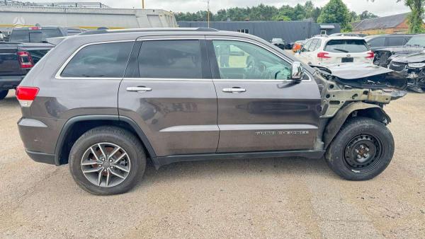 Pelēks Jeep Grand Cherokee 2019 Ukmergė, ar dzinēja tilpumu 3.60 L un nobraukumu 65 tūkst. km par 9900 €, foto 8 vietnē AUTOMOTO.COM.LV