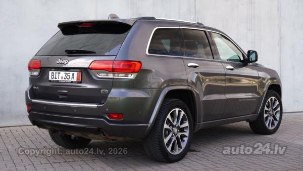 Pelēks Jeep Grand Cherokee 2019 Tartu, ar dzinēja tilpumu 2.99 L un nobraukumu 239 tūkst. km par 20995 €, foto 4 vietnē AUTOMOTO.COM.LV