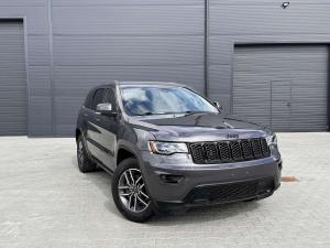 Grey Jeep Grand Cherokee 2019 in Klaipeda, with an engine capacity of 3.60 L and mileage of 140 thousand km for 15700 €, photo  on AUTOMOTO.COM.LV