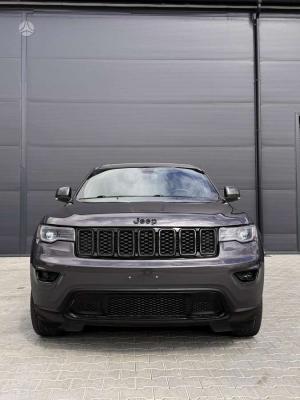 Grey Jeep Grand Cherokee 2019 in Klaipeda, with an engine capacity of 3.60 L and mileage of 140 thousand km for 15700 €, photo 5 on AUTOMOTO.COM.LV