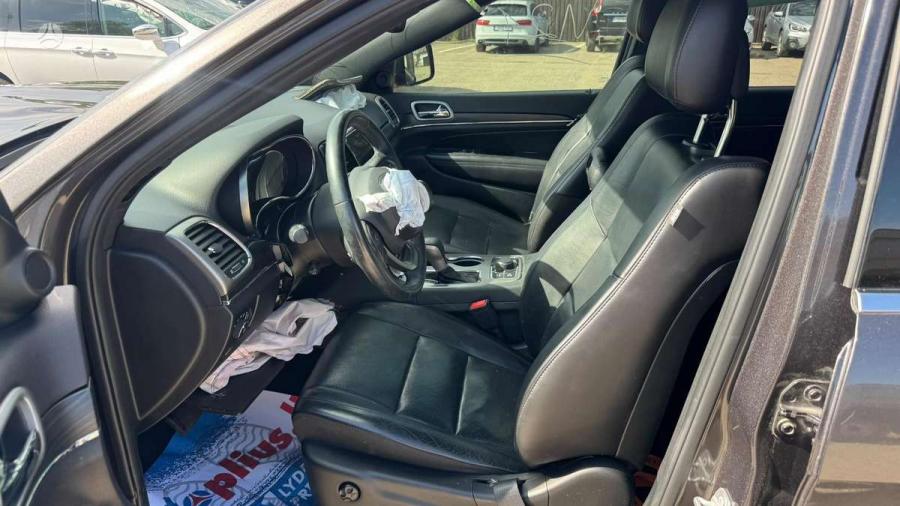 Pelēks Jeep Grand Cherokee 2019 Ukmergė, ar dzinēja tilpumu 3.60 L un nobraukumu 65 tūkst. km par 6999 €, foto 10 vietnē AUTOMOTO.COM.LV