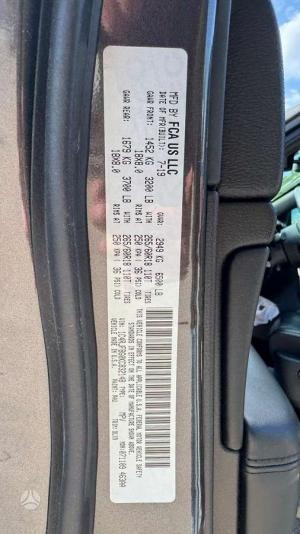 Pelēks Jeep Grand Cherokee 2019 Ukmergė, ar dzinēja tilpumu 3.60 L un nobraukumu 65 tūkst. km par 6999 €, foto 16 vietnē AUTOMOTO.COM.LV