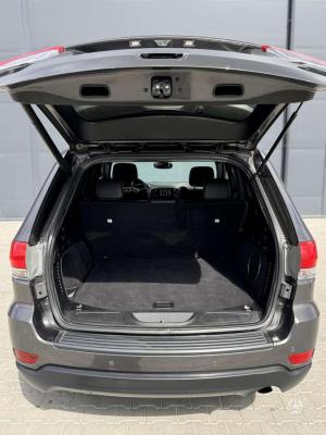 Grey Jeep Grand Cherokee 2019 in Klaipeda, with an engine capacity of 3.60 L and mileage of 140 thousand km for 15200 €, photo 11 on AUTOMOTO.COM.LV