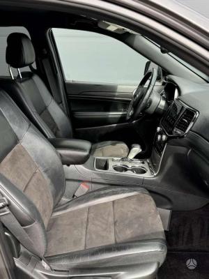 Grey Jeep Grand Cherokee 2019 in Klaipeda, with an engine capacity of 3.60 L and mileage of 140 thousand km for 15200 €, photo 19 on AUTOMOTO.COM.LV