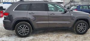 Pelēks Jeep Grand Cherokee 2020 Kretinga, ar dzinēja tilpumu 3.60 L un nobraukumu 135 tūkst. km par 19499 €, foto 8 vietnē AUTOMOTO.COM.LV