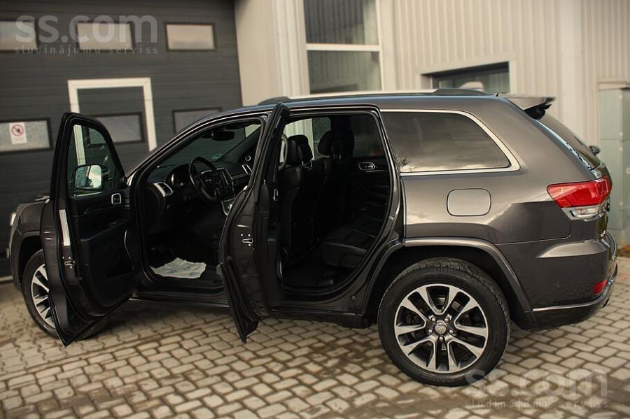 Grey Jeep Grand Cherokee 2020 in Riga, with an engine capacity of 3.00 L and mileage of 0 thousand km for 22750 €, photo 10 on AUTOMOTO.COM.LV