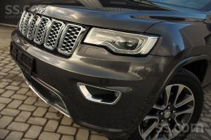 Grey Jeep Grand Cherokee 2020 in Riga, with an engine capacity of 3.00 L and mileage of 0 thousand km for 22750 €, photo 12 on AUTOMOTO.COM.LV