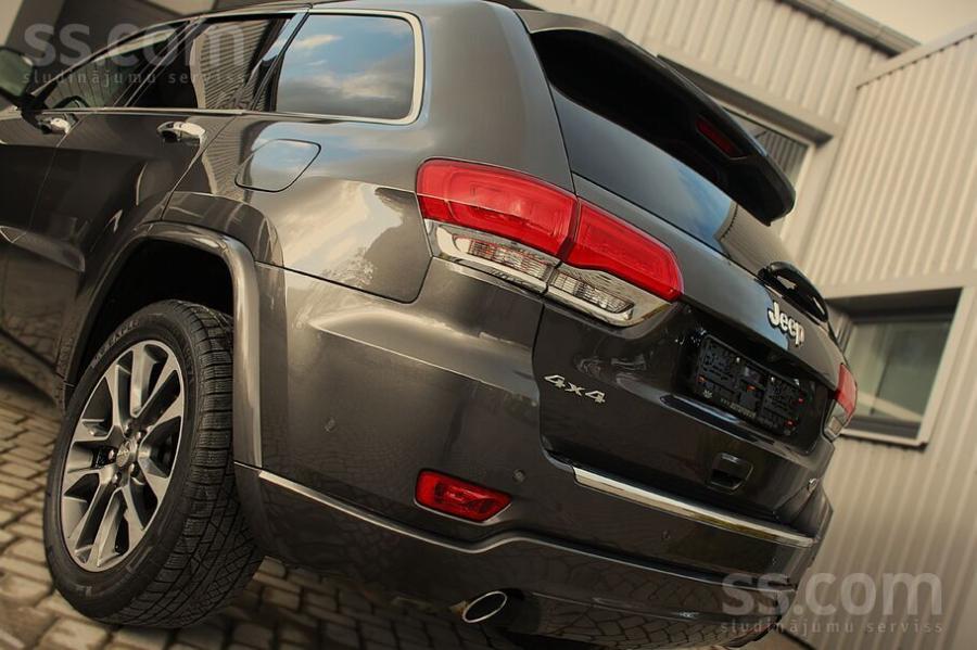 Grey Jeep Grand Cherokee 2020 in Riga, with an engine capacity of 3.00 L and mileage of 0 thousand km for 22750 €, photo 16 on AUTOMOTO.COM.LV