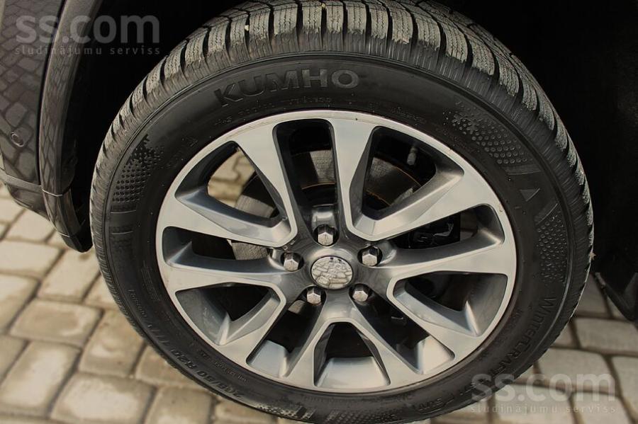 Grey Jeep Grand Cherokee 2020 in Riga, with an engine capacity of 3.00 L and mileage of 0 thousand km for 22750 €, photo 34 on AUTOMOTO.COM.LV