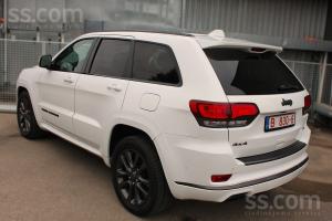 Pelēks Jeep Grand Cherokee 2020 Rīga, ar dzinēja tilpumu 3.00 L un nobraukumu 0 tūkst. km par 22950 €, foto 3 vietnē AUTOMOTO.COM.LV