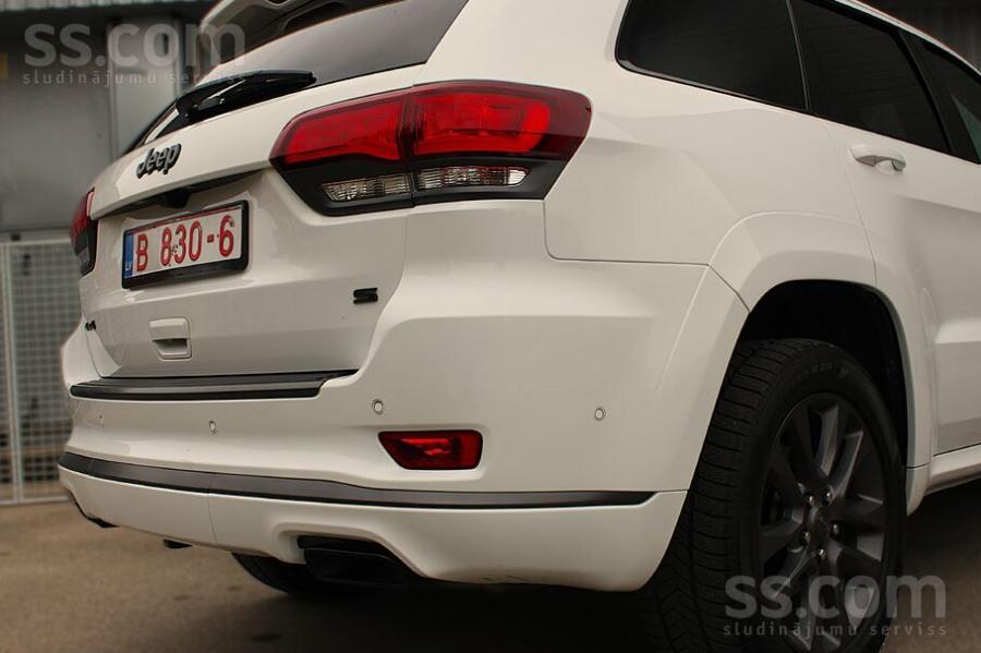 Pelēks Jeep Grand Cherokee 2020 Rīga, ar dzinēja tilpumu 3.00 L un nobraukumu 0 tūkst. km par 22950 €, foto 13 vietnē AUTOMOTO.COM.LV