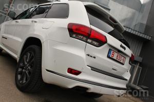 Pelēks Jeep Grand Cherokee 2020 Rīga, ar dzinēja tilpumu 3.00 L un nobraukumu 0 tūkst. km par 22950 €, foto 16 vietnē AUTOMOTO.COM.LV