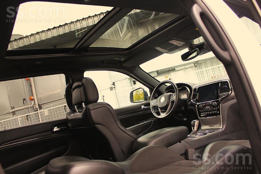 Pelēks Jeep Grand Cherokee 2020 Rīga, ar dzinēja tilpumu 3.00 L un nobraukumu 0 tūkst. km par 22950 €, foto 24 vietnē AUTOMOTO.COM.LV