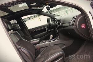 Pelēks Jeep Grand Cherokee 2020 Rīga, ar dzinēja tilpumu 3.00 L un nobraukumu 0 tūkst. km par 22950 €, foto 26 vietnē AUTOMOTO.COM.LV