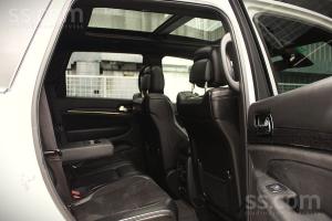 Pelēks Jeep Grand Cherokee 2020 Rīga, ar dzinēja tilpumu 3.00 L un nobraukumu 0 tūkst. km par 22950 €, foto 30 vietnē AUTOMOTO.COM.LV