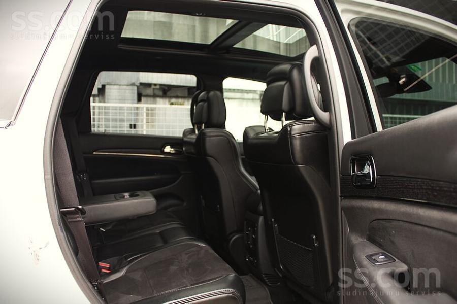 Pelēks Jeep Grand Cherokee 2020 Rīga, ar dzinēja tilpumu 3.00 L un nobraukumu 0 tūkst. km par 22950 €, foto 30 vietnē AUTOMOTO.COM.LV