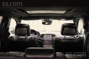 Pelēks Jeep Grand Cherokee 2020 Rīga, ar dzinēja tilpumu 3.00 L un nobraukumu 0 tūkst. km par 22950 €, foto 32 vietnē AUTOMOTO.COM.LV