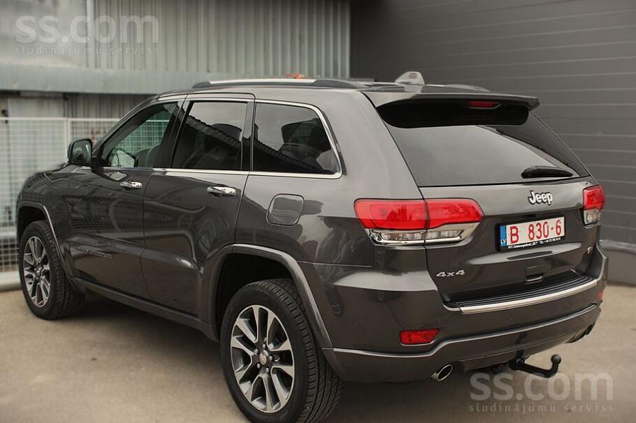 Grey Jeep Grand Cherokee 2020 in Riga, with an engine capacity of 3.00 L and mileage of 0 thousand km for 22650 €, photo 5 on AUTOMOTO.COM.LV