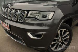 Grey Jeep Grand Cherokee 2020 in Riga, with an engine capacity of 3.00 L and mileage of 0 thousand km for 22650 €, photo 12 on AUTOMOTO.COM.LV