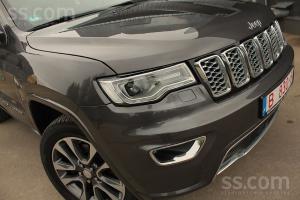 Grey Jeep Grand Cherokee 2020 in Riga, with an engine capacity of 3.00 L and mileage of 0 thousand km for 22650 €, photo 15 on AUTOMOTO.COM.LV